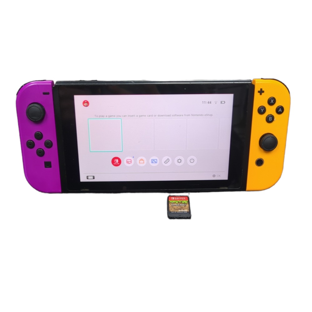 Pre-owned Nintendo Switch 32GB With Minecraft - Own4Less